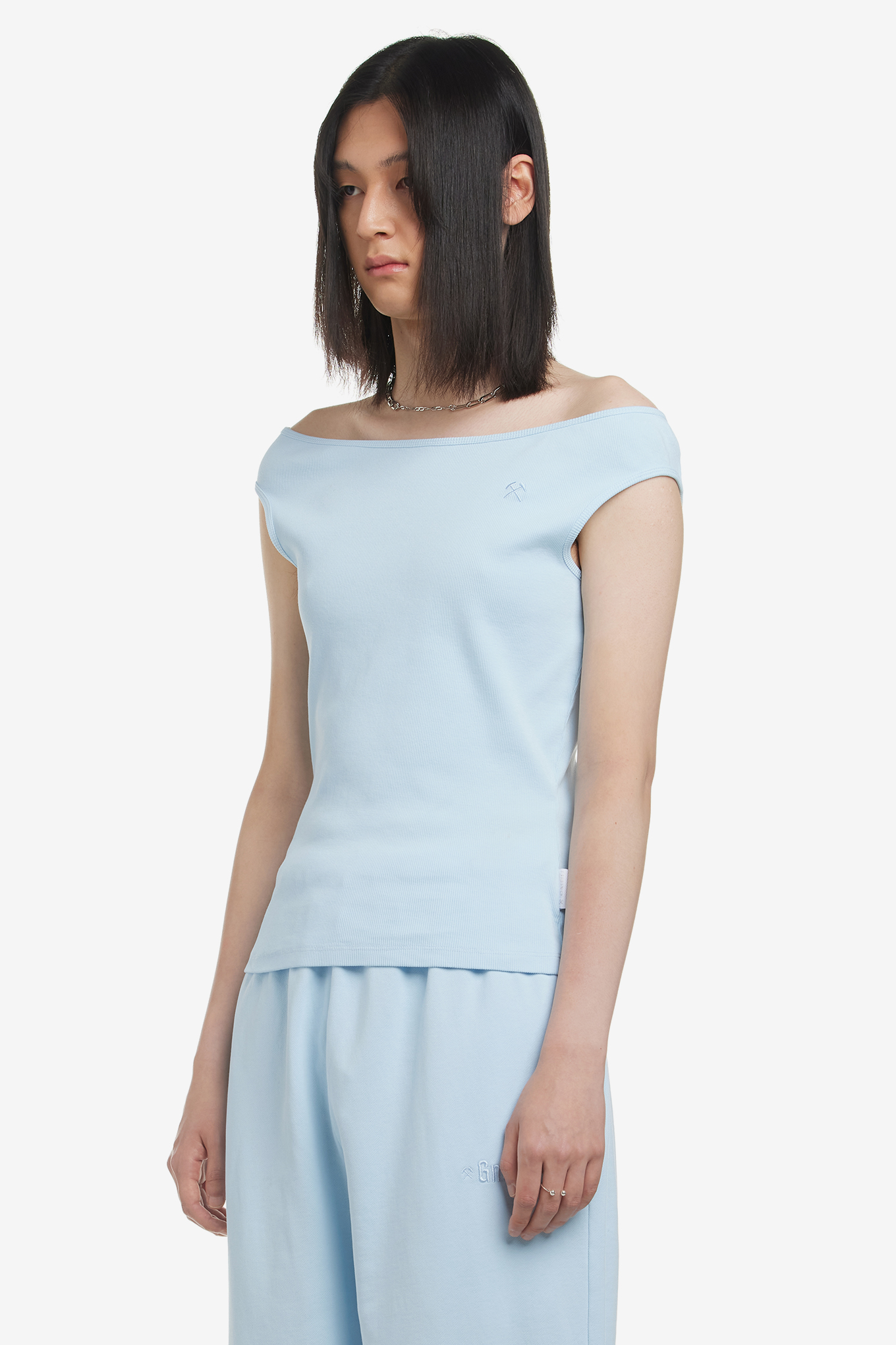 GMBH-OFF SHOULDER TANK TOP 130000 | 웍스아웃